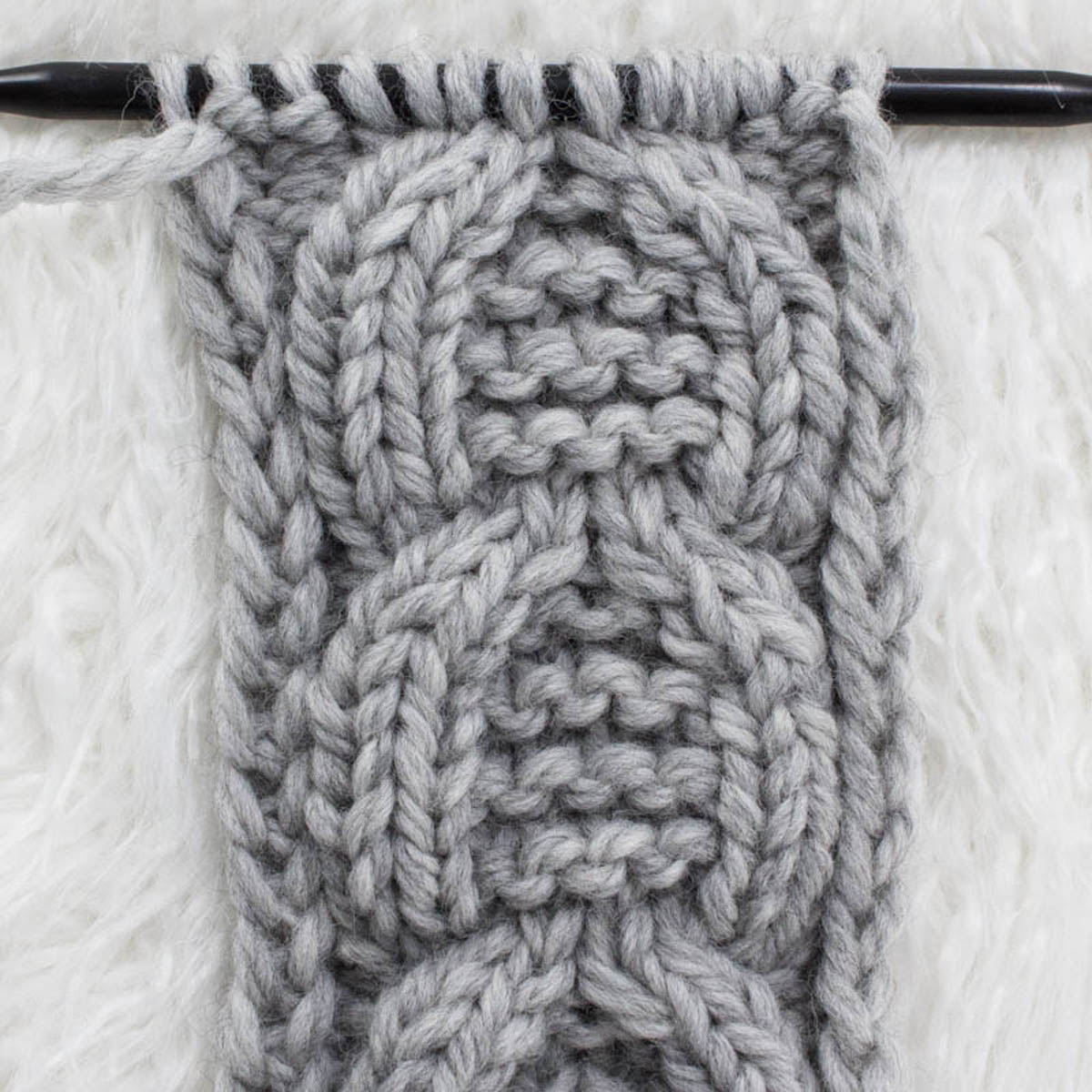 30+ Cable Knit Stitch + Video Tutorials : Brome Fields
