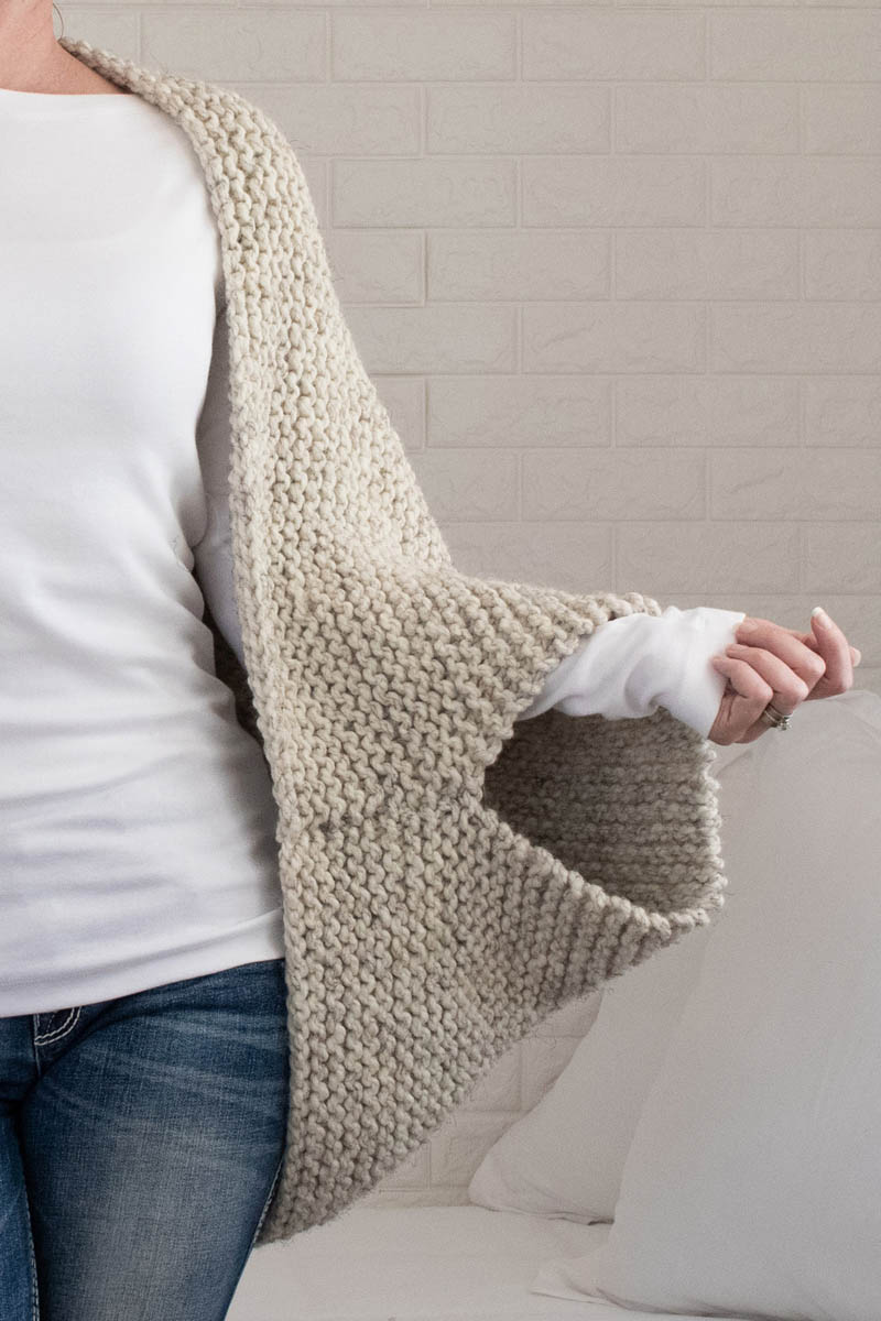 Beginner Shrug Knitting Pattern : Read More Here